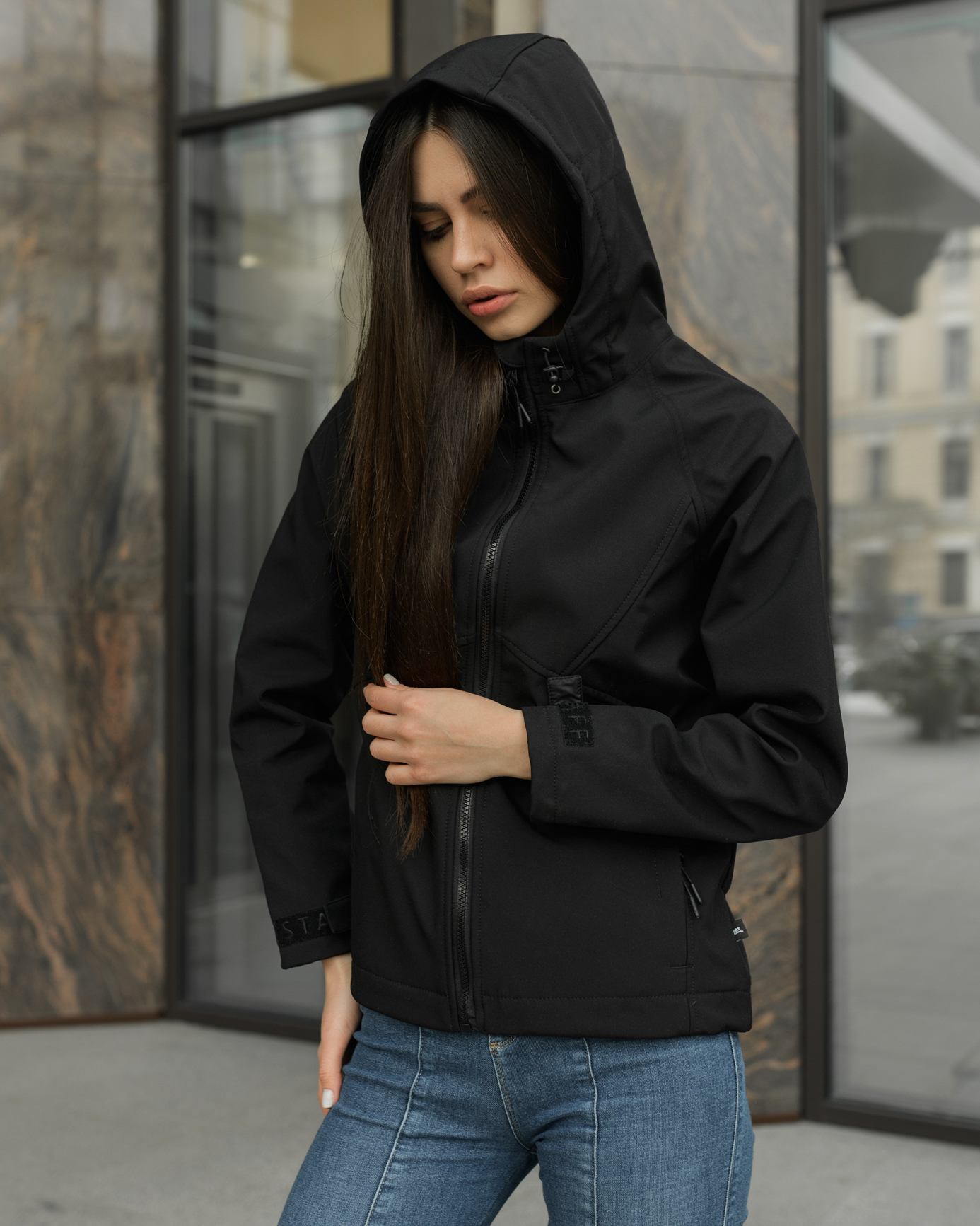 Куртка жіноча Staff soft shell black чорна з капюшоном демісезонна водонепроникна тепла ...