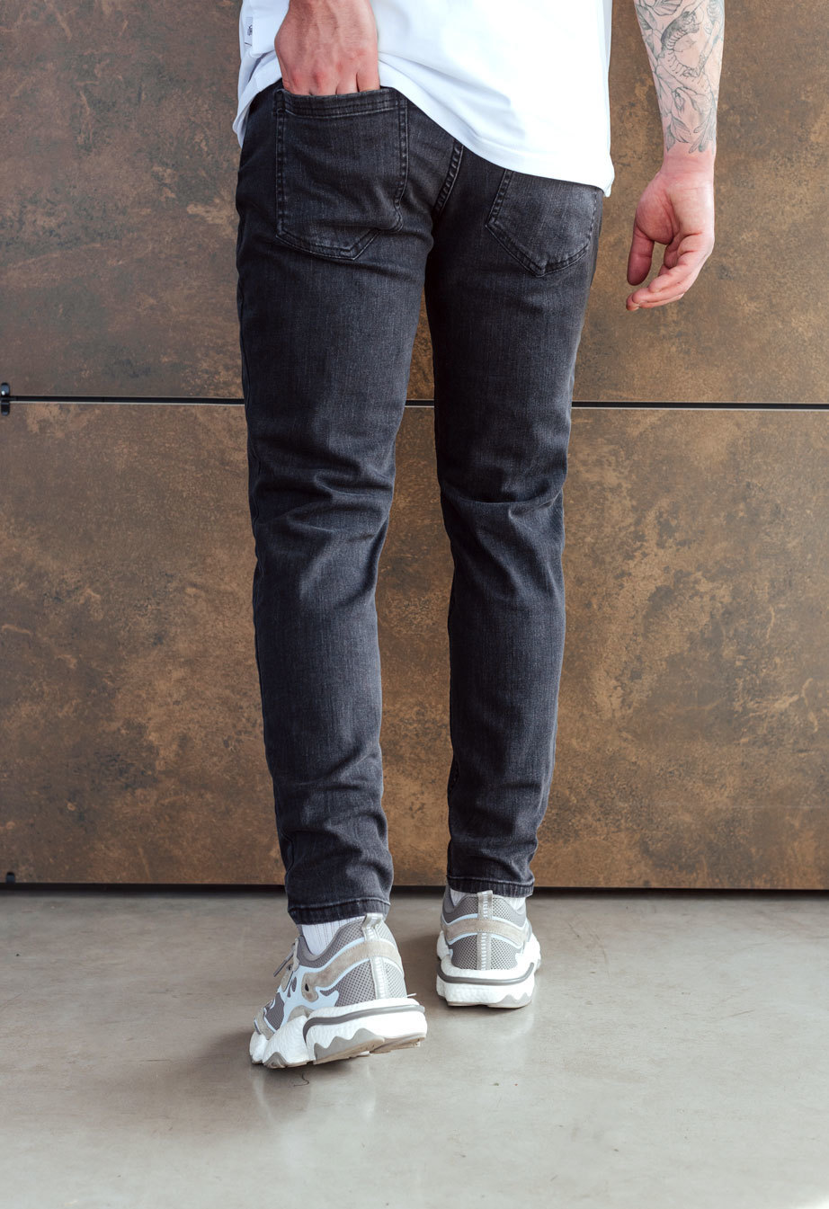 Джинси чоловічі Staff loo black2 slim чорні завужені бавовняні для ...