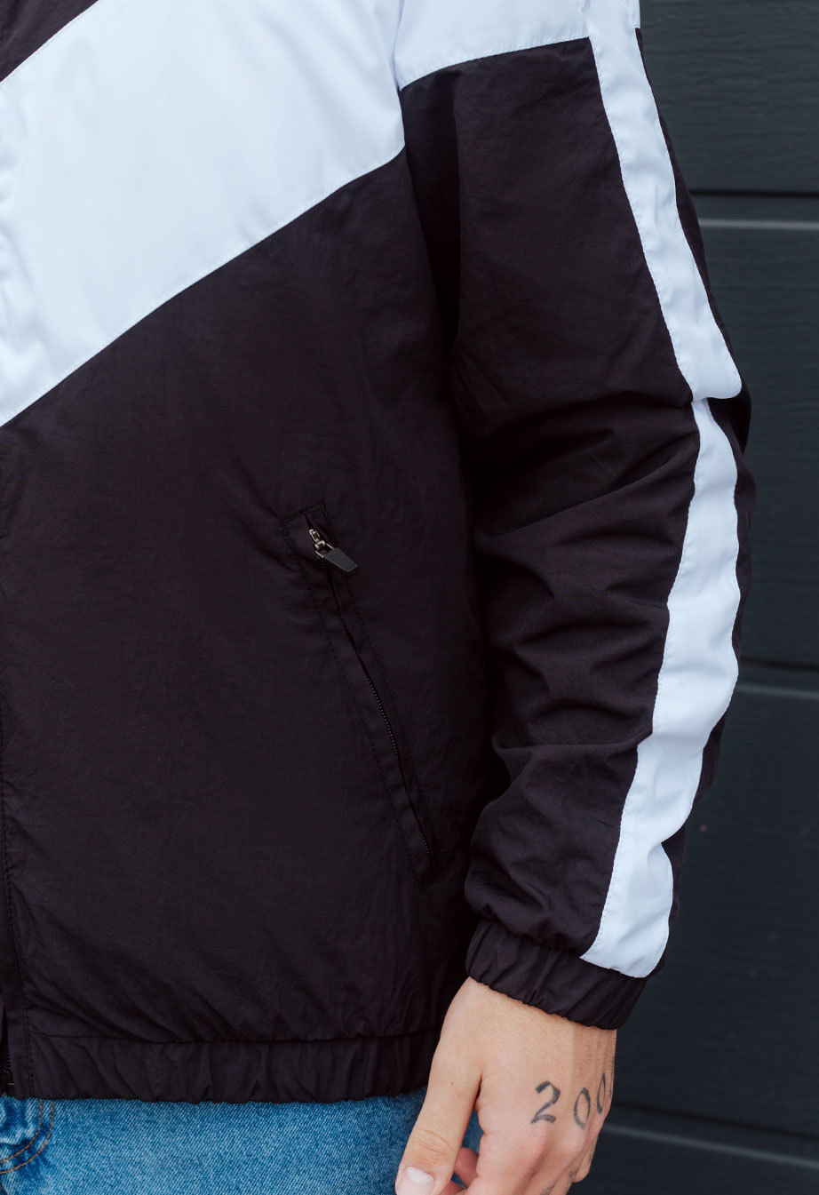 Вітровка чоловіча Staff gu c3 чорно-біла молодіжна демісезонна легка купити