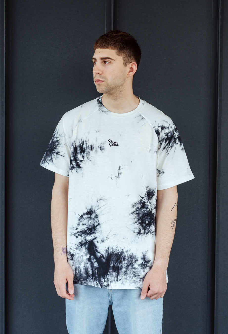 Футболка чоловіча Staff tay day logo oversize чорно-біла бавовняна з ...