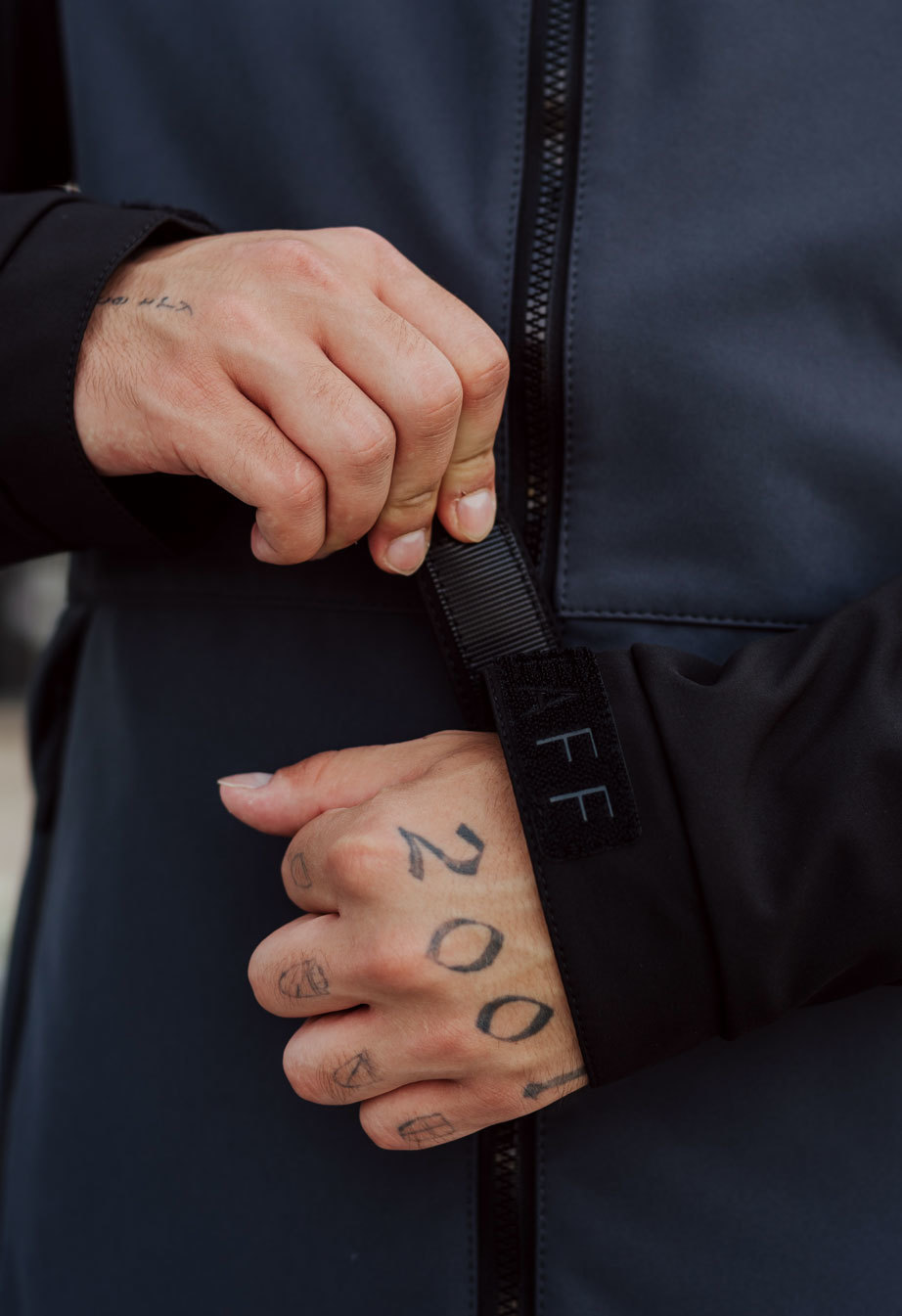 Чоловіча куртка Staff ita soft shell black & graphite чорно-графітового кольору весна-осінь з ...