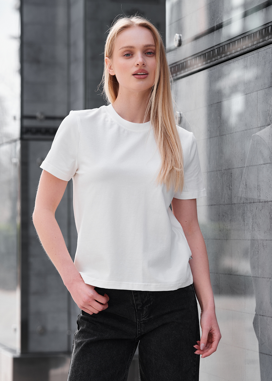 Футболка жіноча Staff sum white біла однотонна молодіжна купити