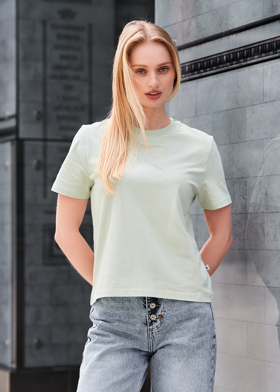 Футболка жіноча Staff sum mint м’ятного кольору молодіжна однотонна ціна