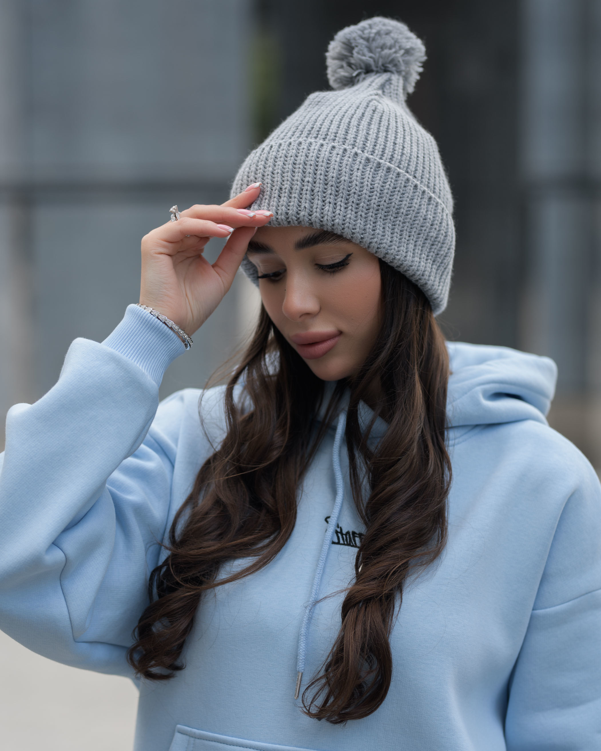 Шапка зимова жіноча Staff pompon light gray світло-сіра з відворотом з ...