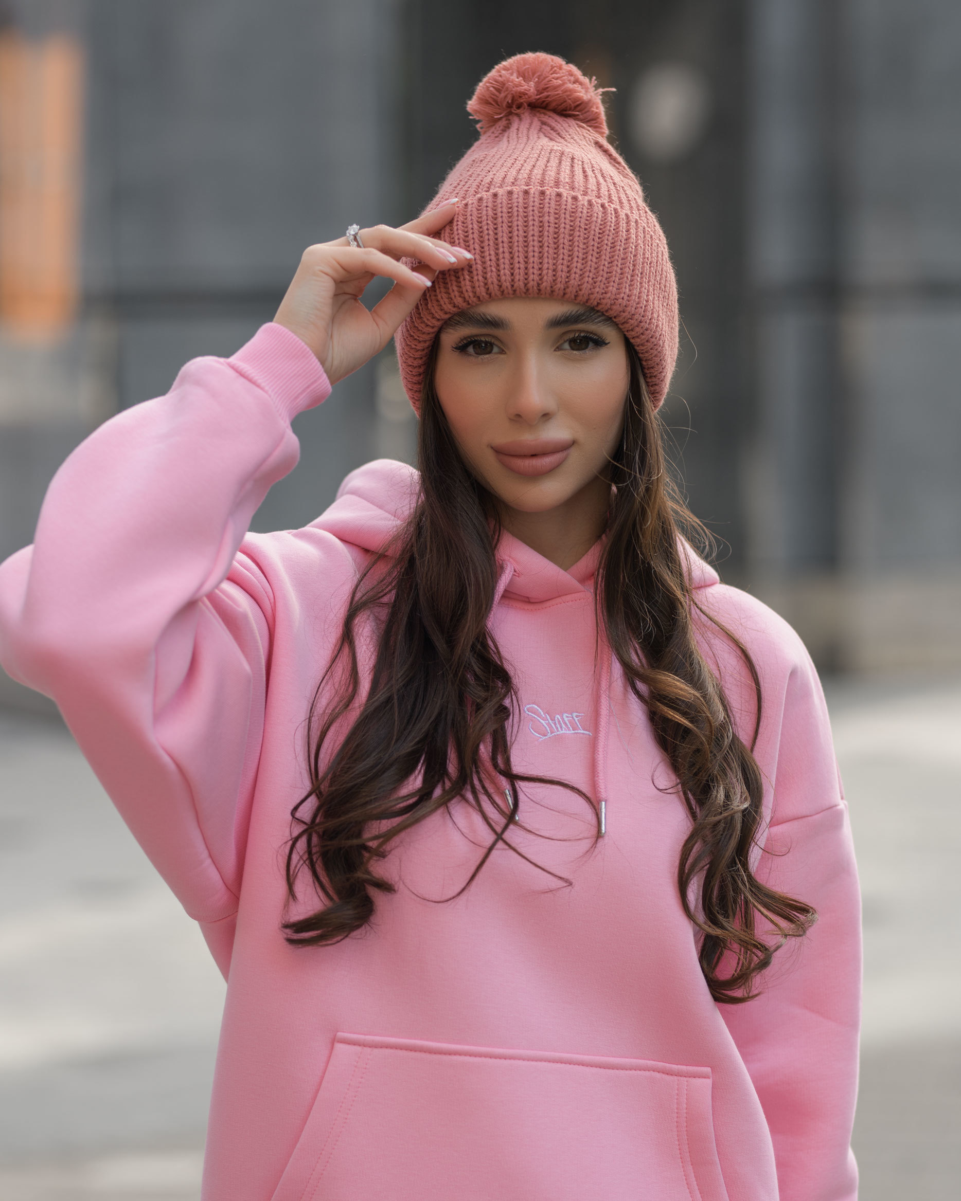 Зимова шапка жіноча Staff pompon peach персикового кольору недорога ...