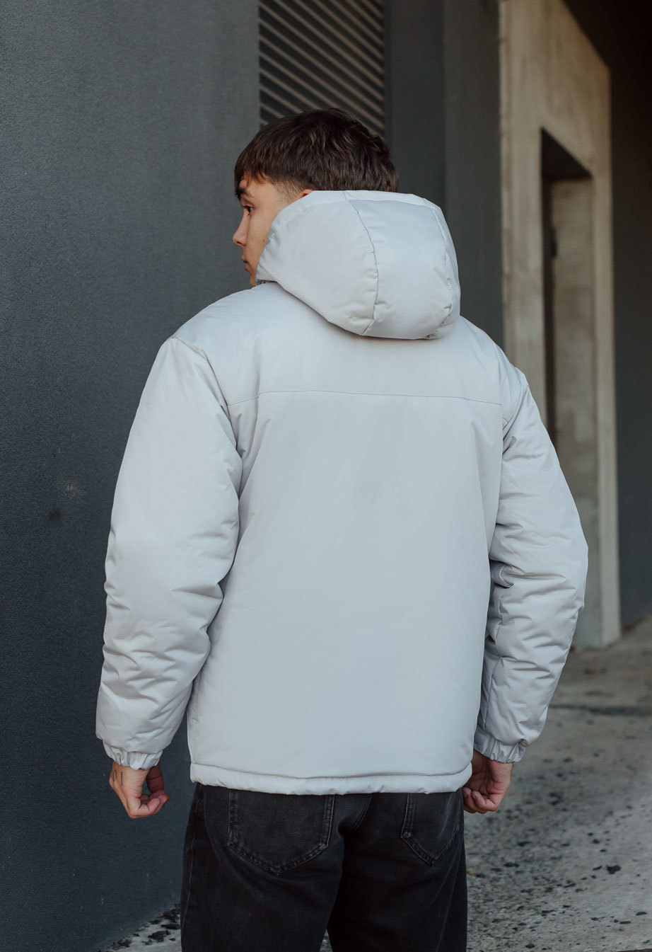 Куртка чоловіча зимова Staff br light gray logo світло-сіра недорога з логотипом утеплена ...