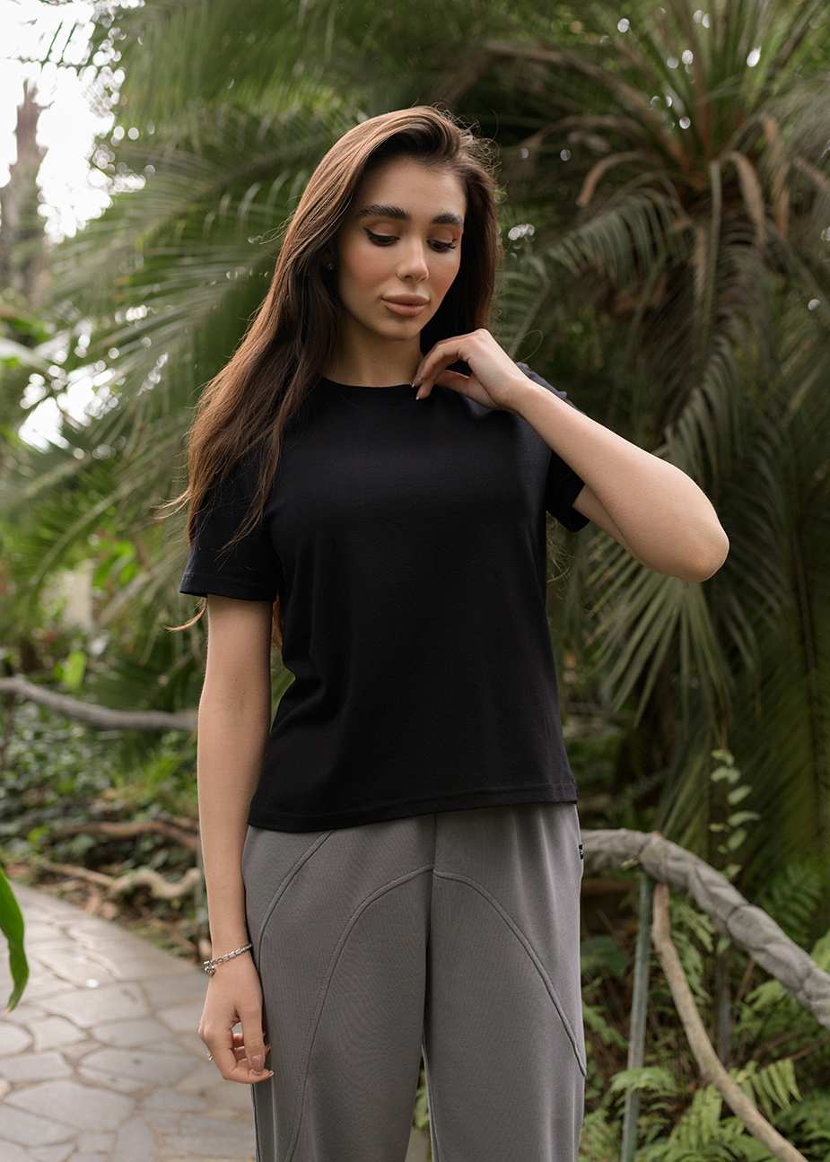 Футболка жіноча Staff sum black чорна молодіжна однотонна купити