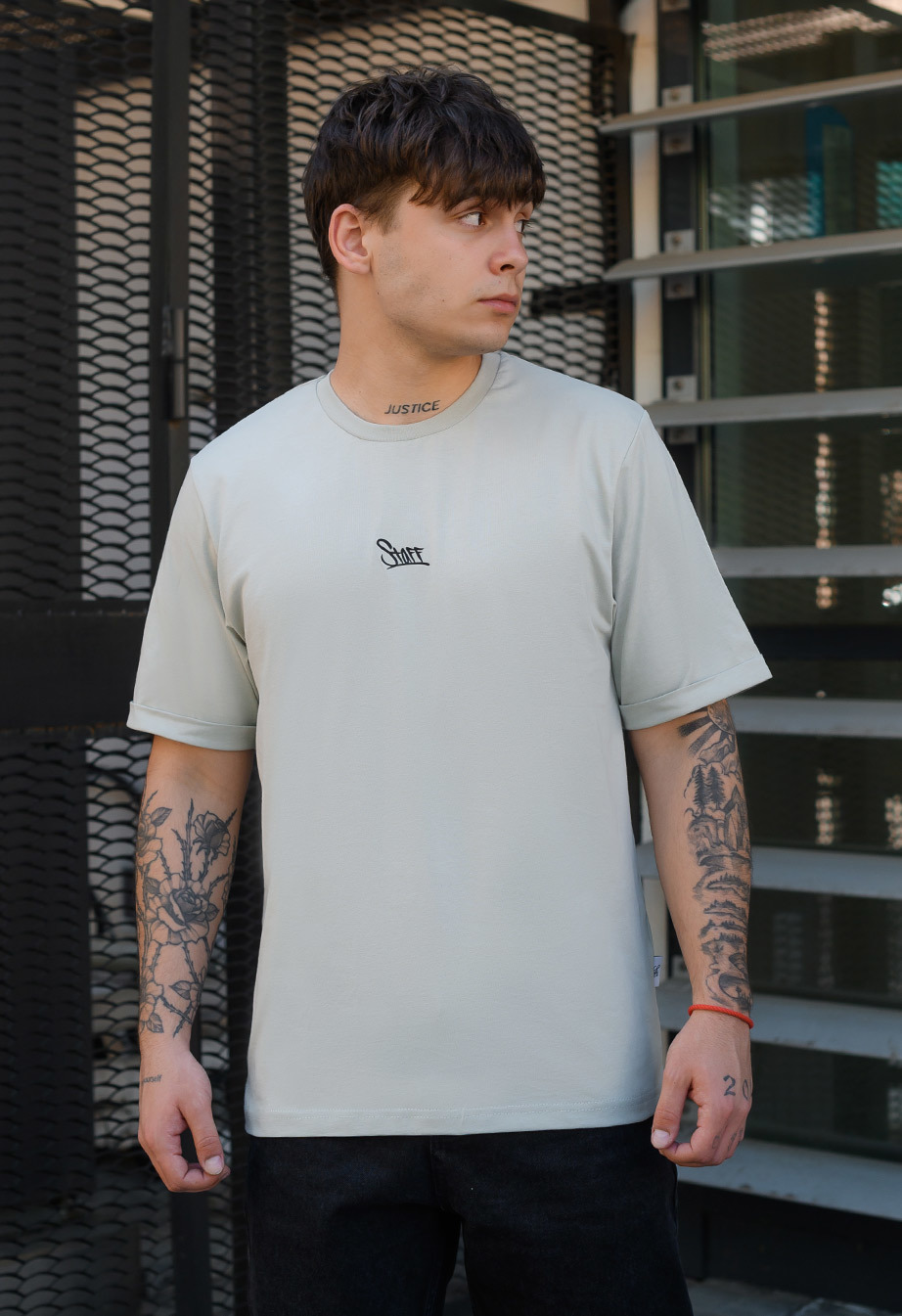 Чоловіча футболка Staff light gray logo світло-сіра бавовняна недорога з логотипом ціна