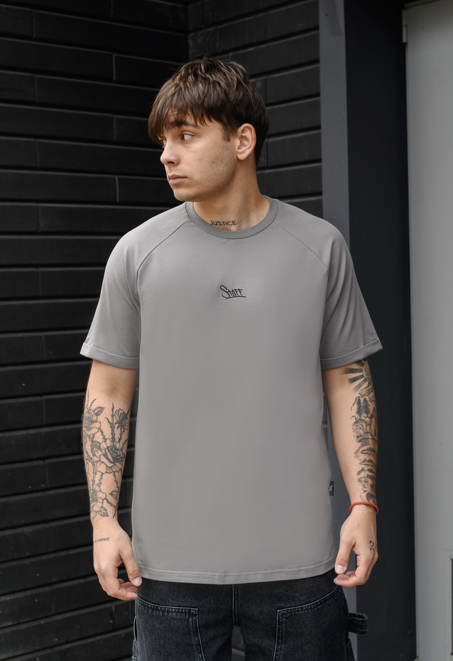 Футболка чоловіча Staff gray logo сіра модна з логотипом ціна