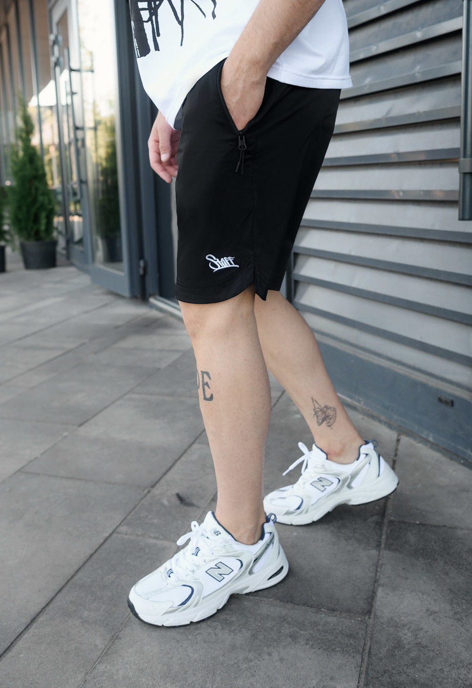 Чоловічі шорти Staff loo чорні з логотипом на літо модні широкі ціна