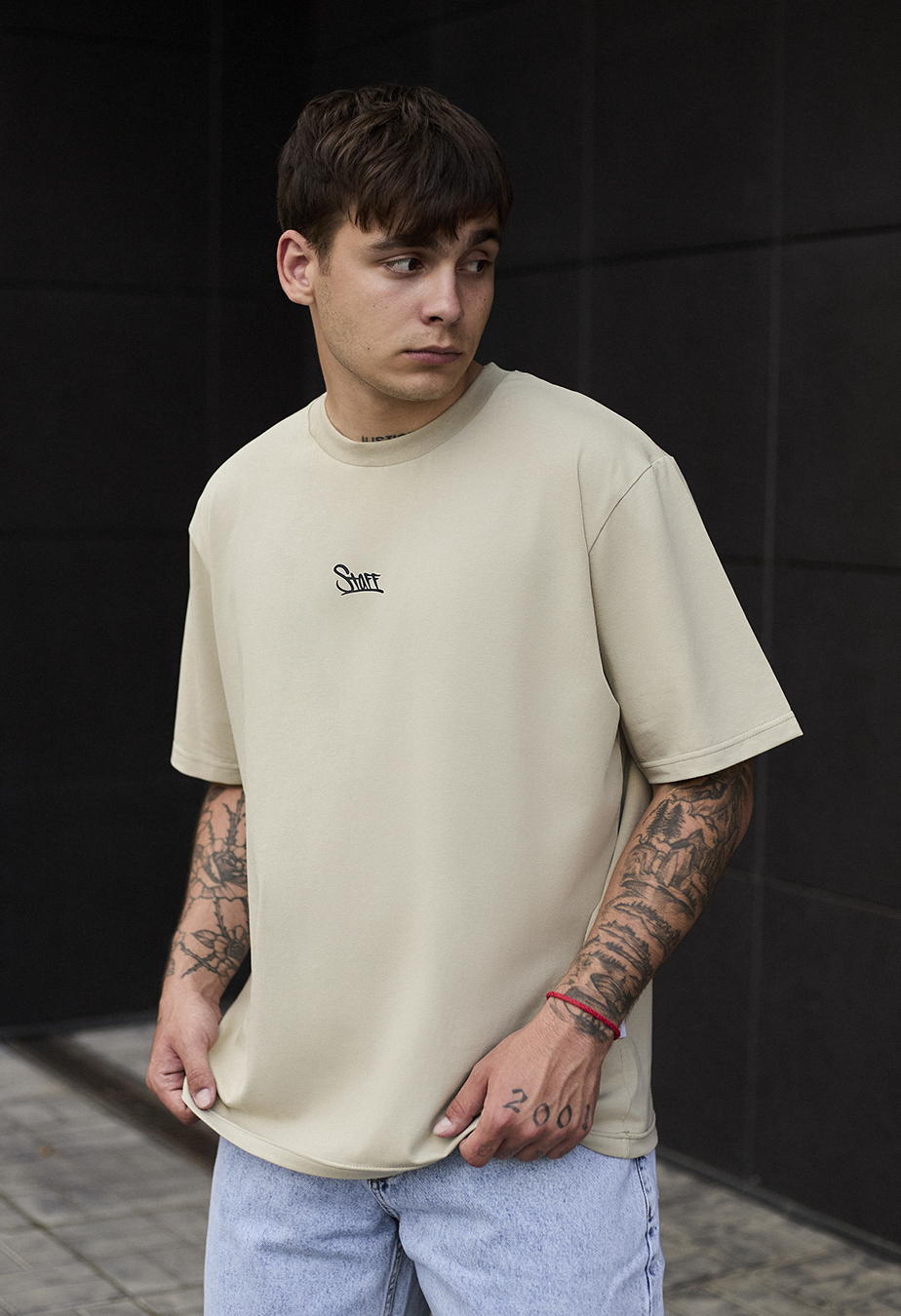 Футболка чоловіча Staff olive beige logo oversize оливково-бежевого кольору оверсайз молодіжна з ...