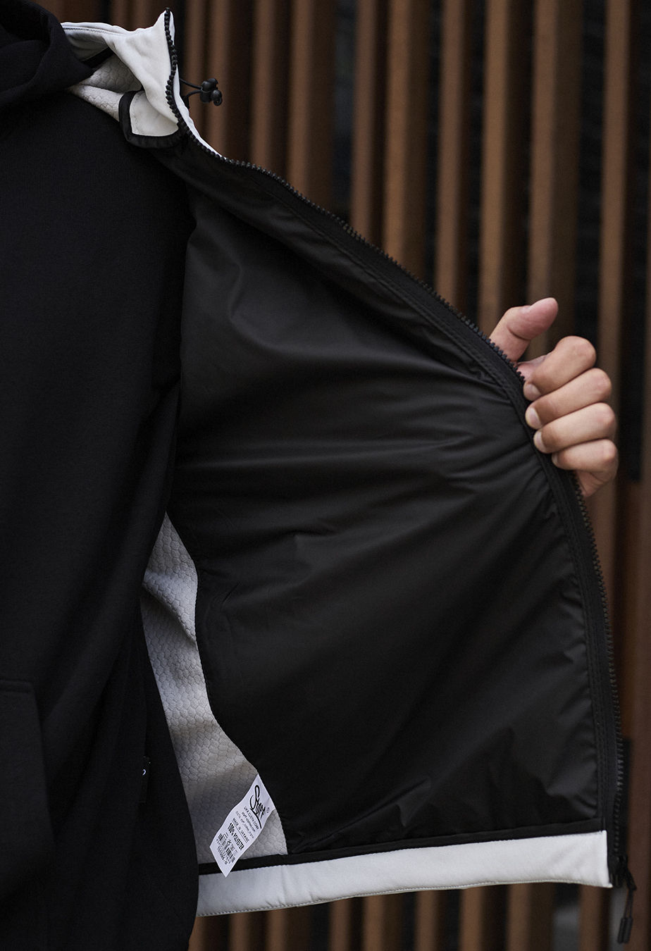 Чоловіча куртка Staff soft shell mo white біла водонепроникна модна з ...