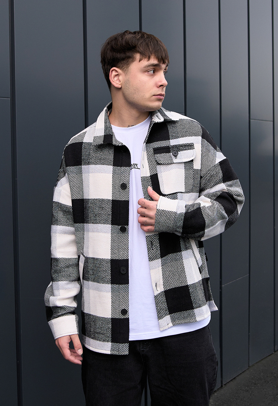 Куртка-сорочка чоловіча Staff c3 чорно-біла брендова в клітинку ціна