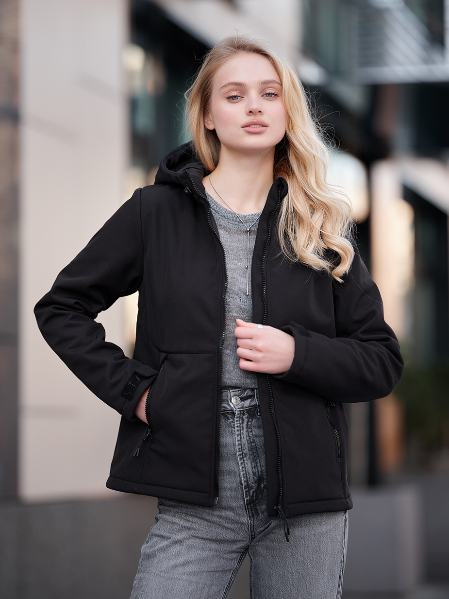 Куртка жіноча Staff soft shell black чорна водонепроникна демісезонна з капюшоном легка брендова ...