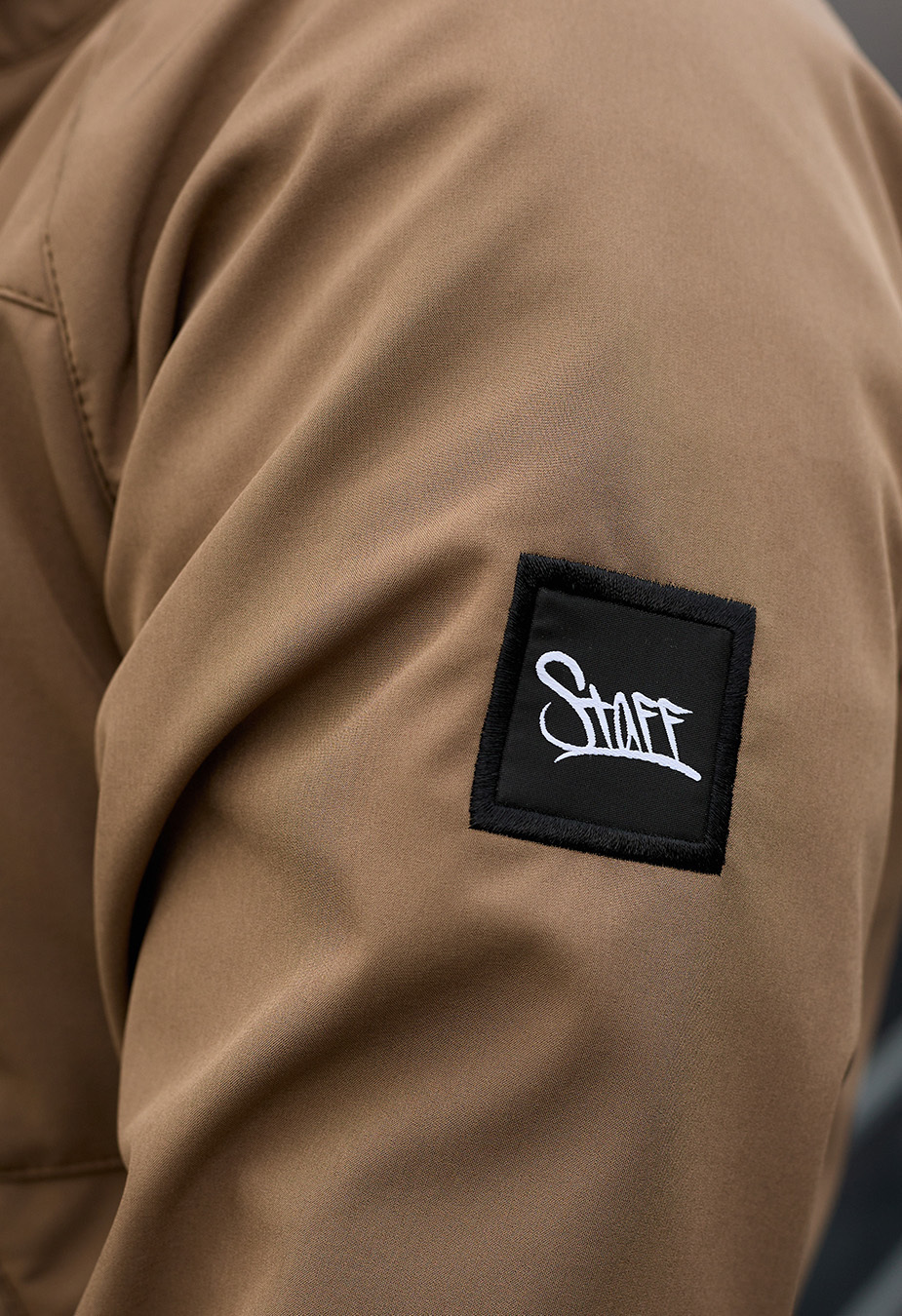 Чоловіча куртка Staff soft shell lokk brown коричнева з логотипом брендова з капюшоном легка ...