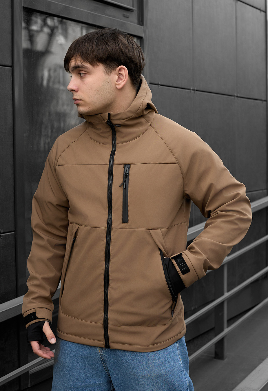 Чоловіча куртка Staff soft shell lokk brown коричнева з логотипом брендова з капюшоном легка ...