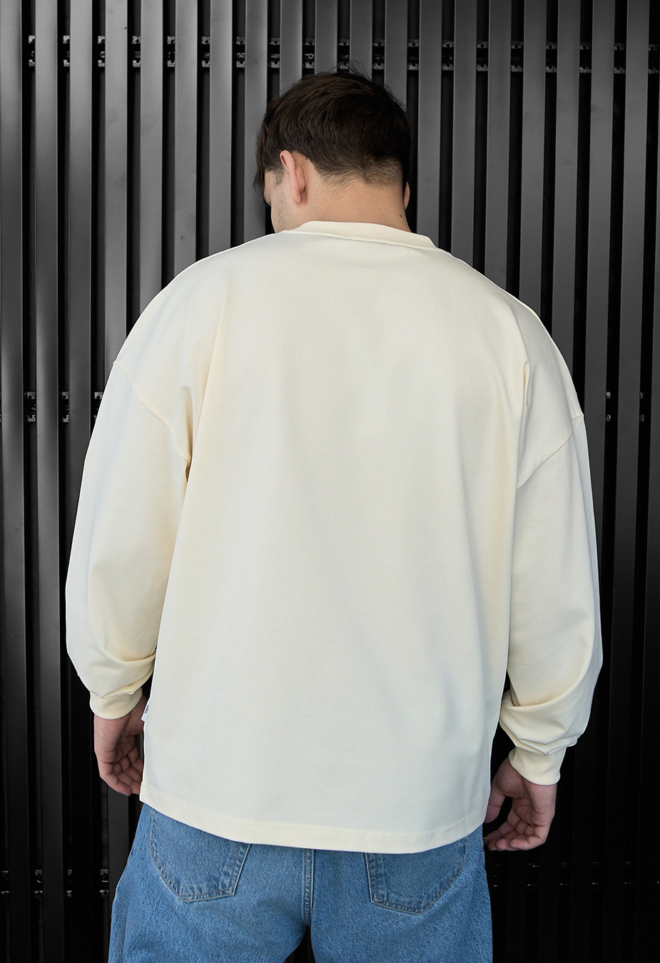 Лонгслів чоловічий Staff milk 2 oversize молочного кольору молодіжний оверсайз купити