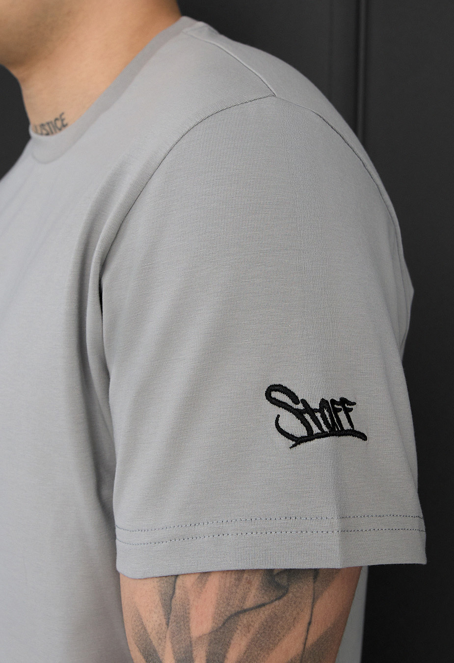 Футболка чоловіча Staff pi light gray logo світло-сіра з логотипом недорога купити