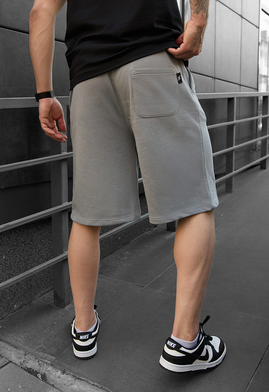 Шорти чоловічі Staff nes olive оливкового кольору молодіжні літні трикотажні бавовняні купити