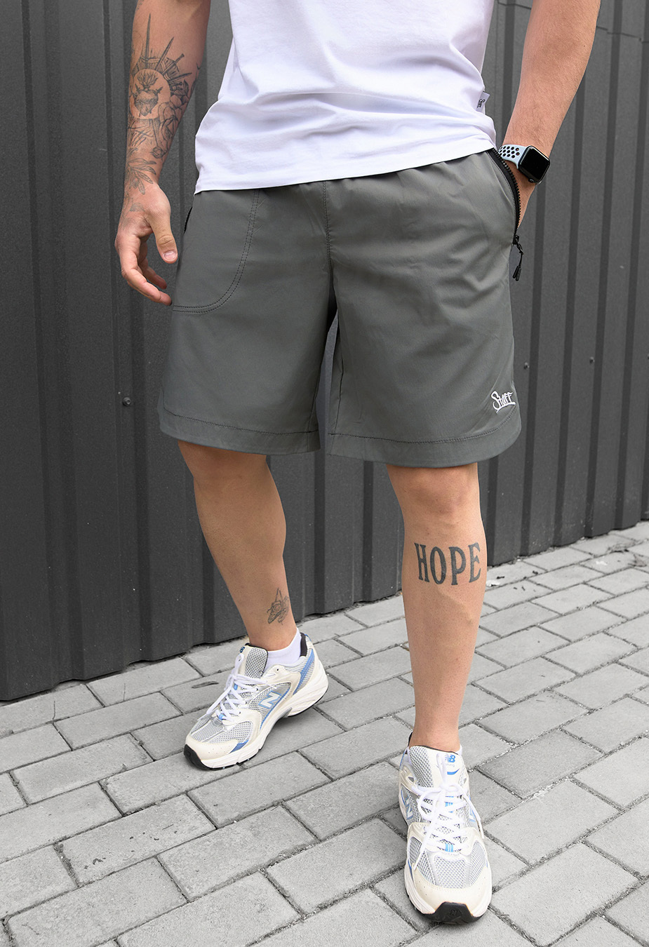 Шорти чінос Staff loo gray logo сірі з логотипом літні модні купити