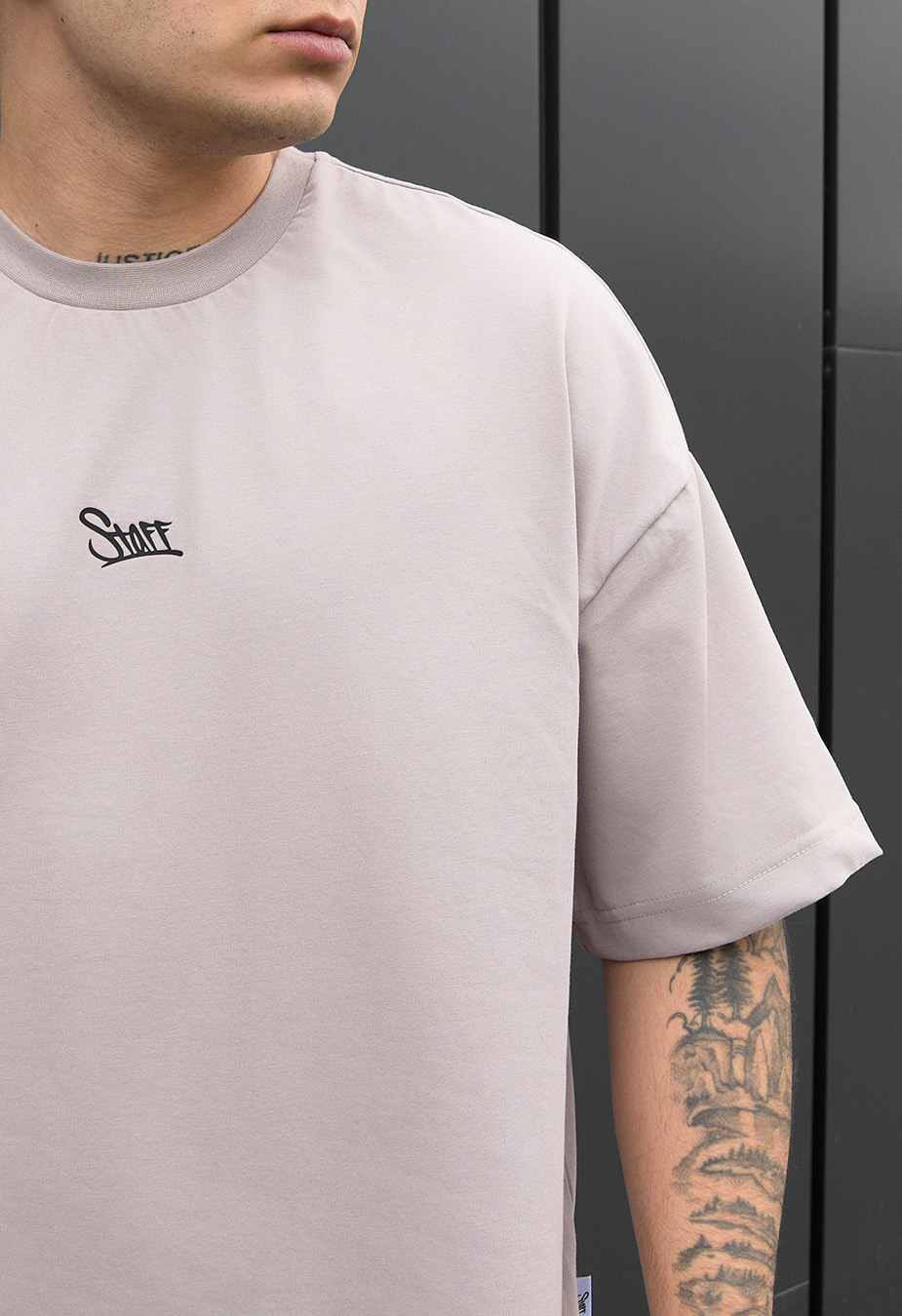 Чоловіча футболка Staff light gray logo oversize світло-сіра з логотипом модна оверсайз ціна