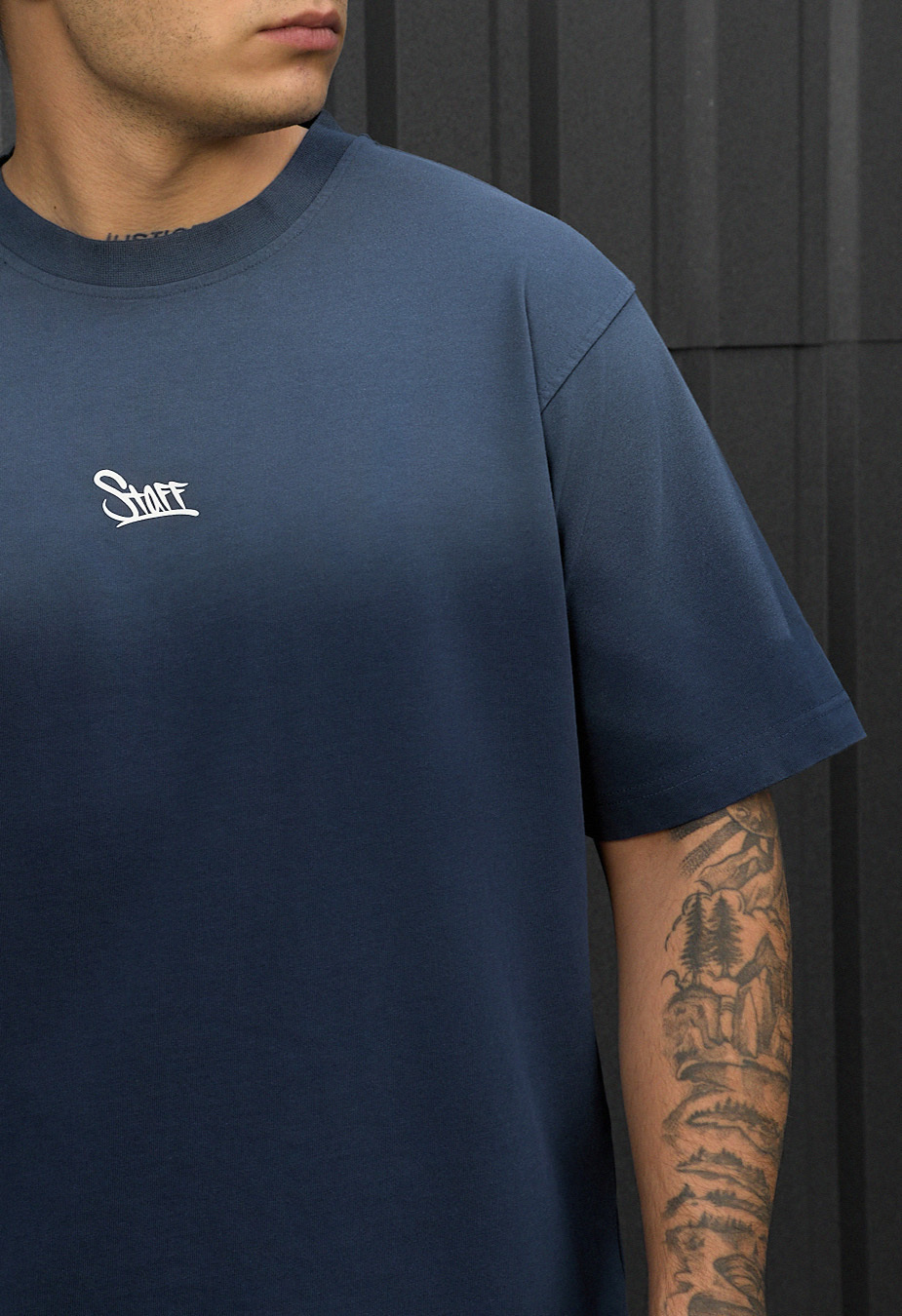 Футболка чоловіча Staff va1 navy logo oversize темно-синя бавовняна ...