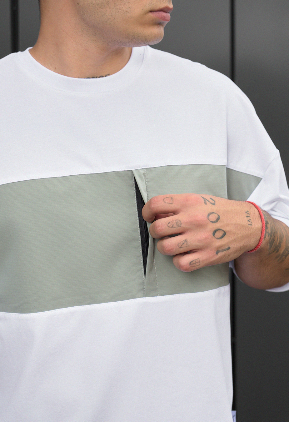 Шорти і футболка чоловічі Staff patt white & light olive oversize ...